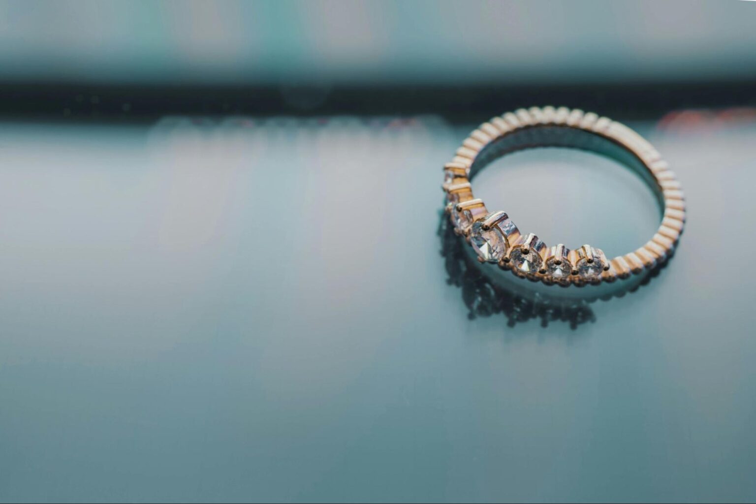 20 Best Jewelry Photography Ideas For Stunning Pictures